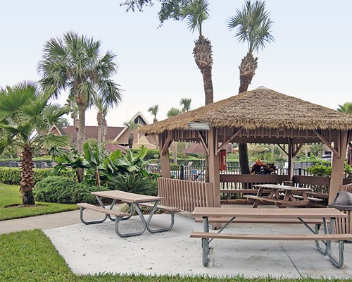 Polynesian Isles Phase 4, a Hilton Vacation Club Details : Hopaway ...