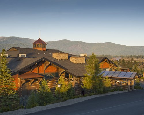 Stoneridge Resort Details : Hopaway Holiday - Vacation and Leisure Services